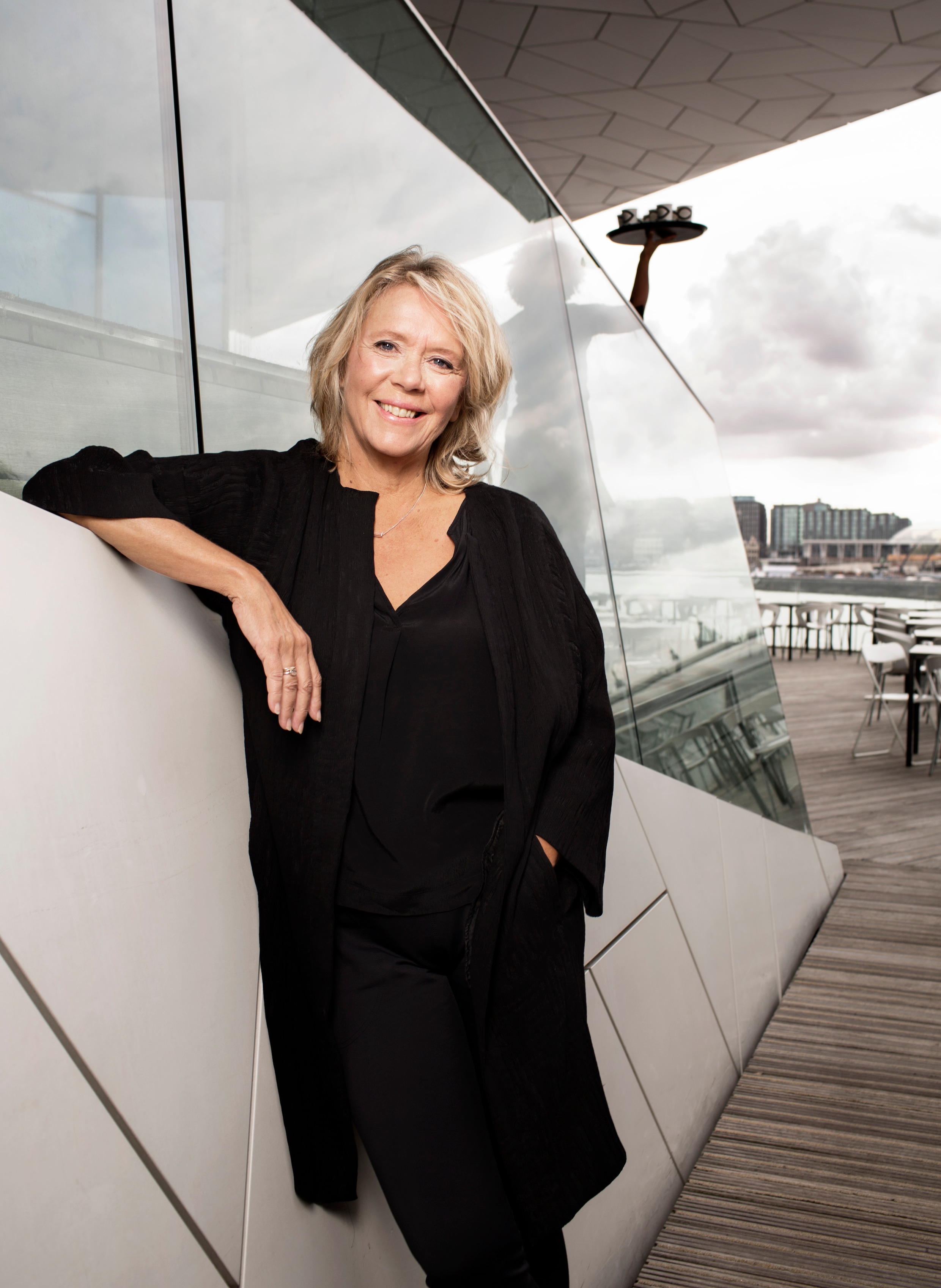 Directeur van Eye Film Museum benoemd tot Officier in de Orde van ...