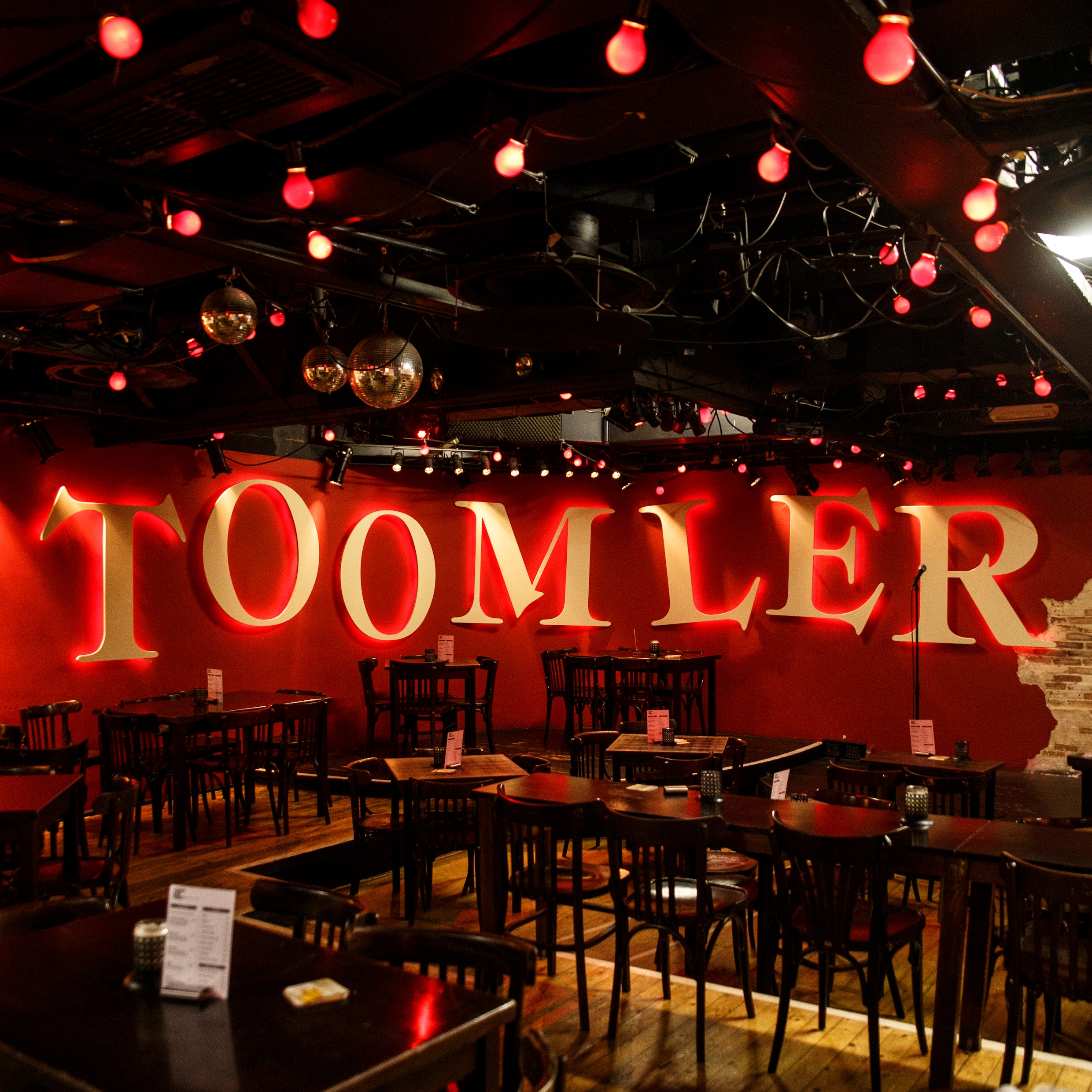 Comedytrain moet Toomler verlaten: ‘Weet iemand nog een leegstaande ...