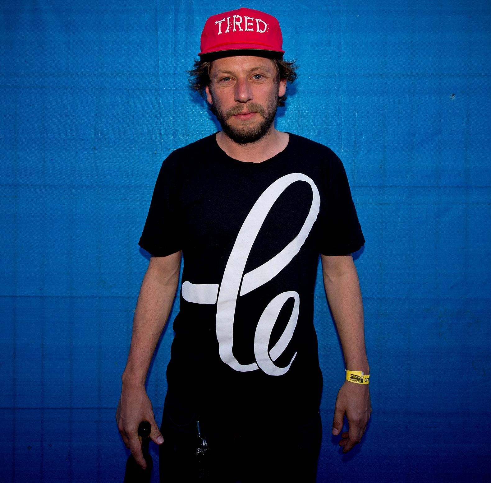 Kunstwerk van Piet Parra onthuld tijdens Appelsap | Het Parool