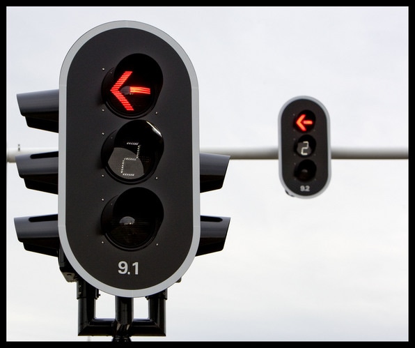 Verkeerslichten irriteren weggebruikers | Het Parool Verkeerslichten irriteren weggebruikers | Het Parool