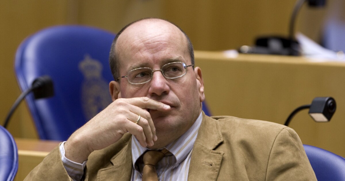 Teeven moet getuigen in proces-Holleeder | Het Parool
