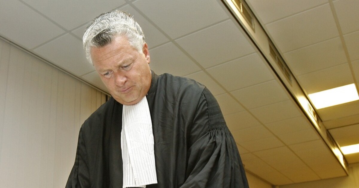 Rechter wegens ongeschiktheid ontslagen | Het Parool