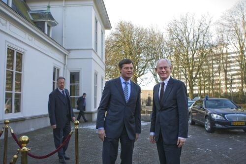 Balkenende en Van Rompuy bespreken economie | Het Parool