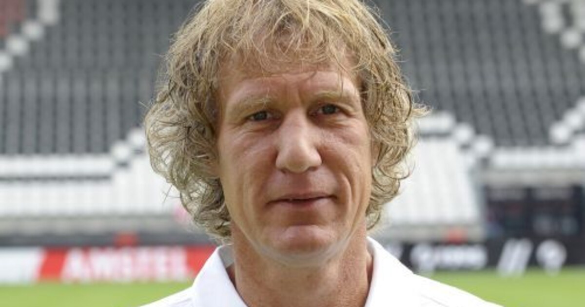 Verbeek: Arbiters trainen niet effectief | Het Parool