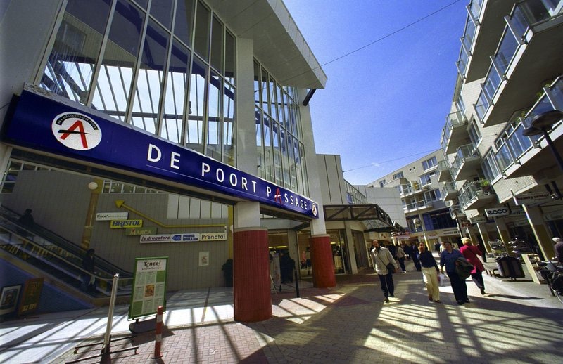 Tonnen zoek bij Amsterdamse Poort | Het Parool