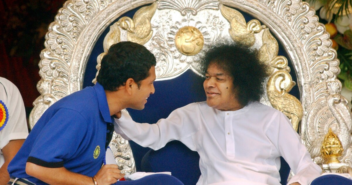 Indiase goeroe Sai Baba overleden | Het Parool