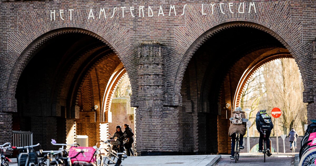 Dit zijn de populairste middelbare scholen van Amsterdam | Het Parool