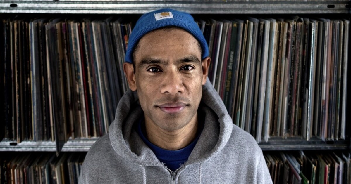 DJ Rob Manga brengt 24 uur lang een ode aan vinyl | Het Parool