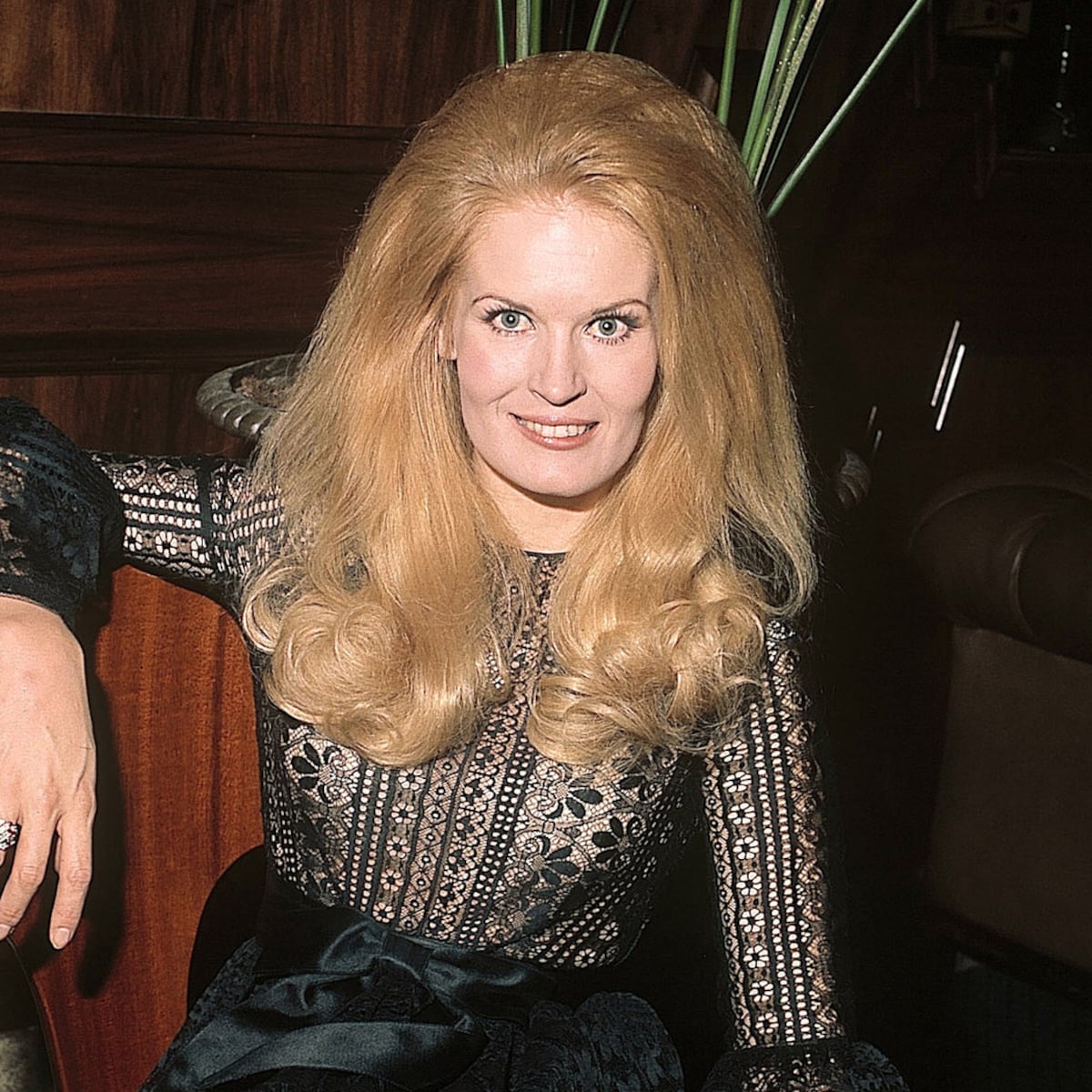 Lynn Anderson 2013.