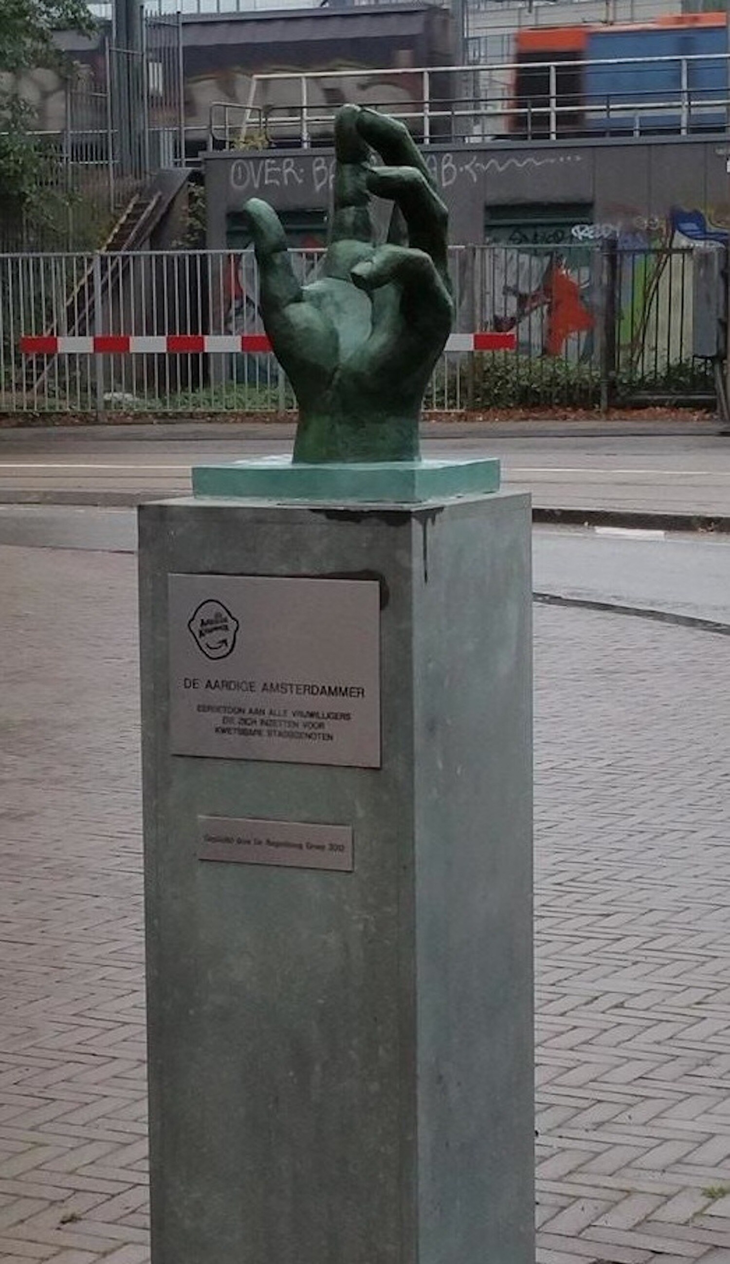 Nieuw beeld voor aardige Amsterdammer na diefstal | Het Parool