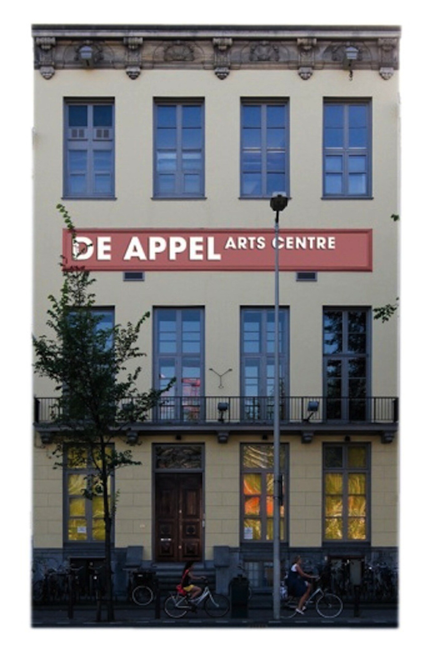 Directeur kunstcentrum De Appel ontslagen | Het Parool