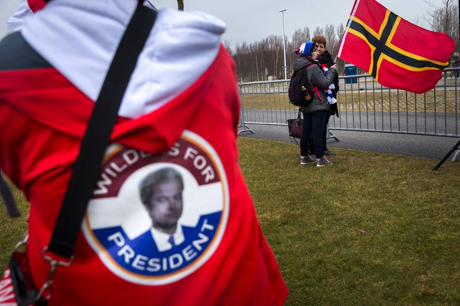Voor wie geen azc in de buurt wil | Het Parool