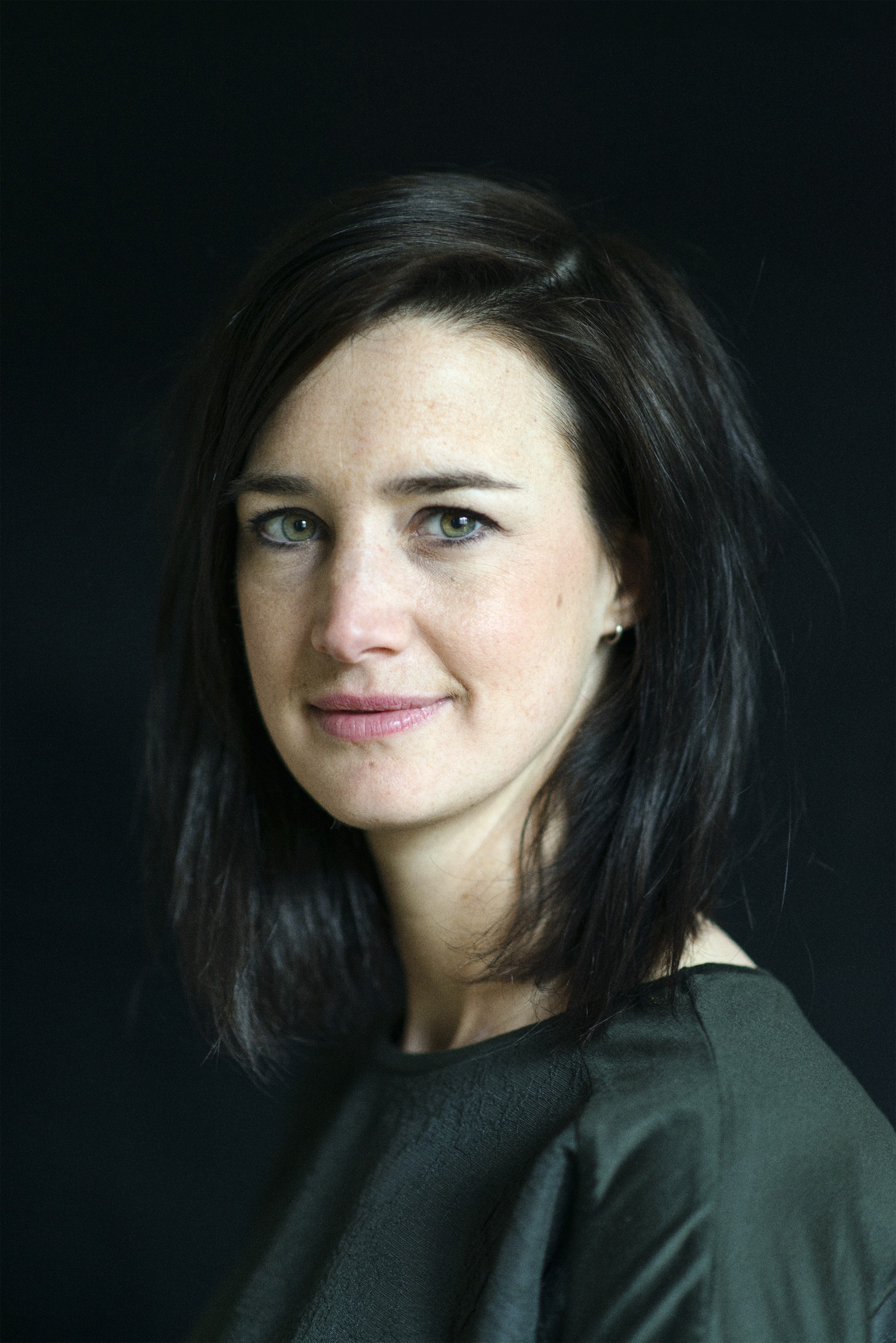 Cabaretier Yora Rienstra: van typetjes naar toneel | Het Parool