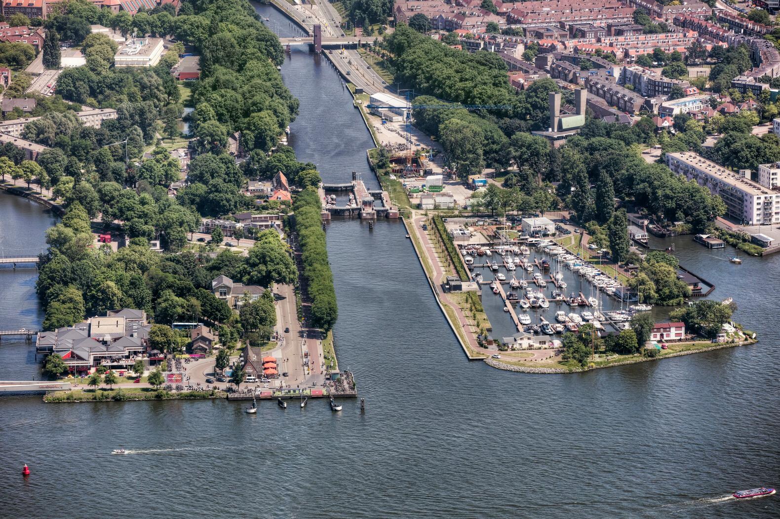 Amsterdam onbewolkt: De snelste weg naar Sixhaven blijft voorlopig de ...