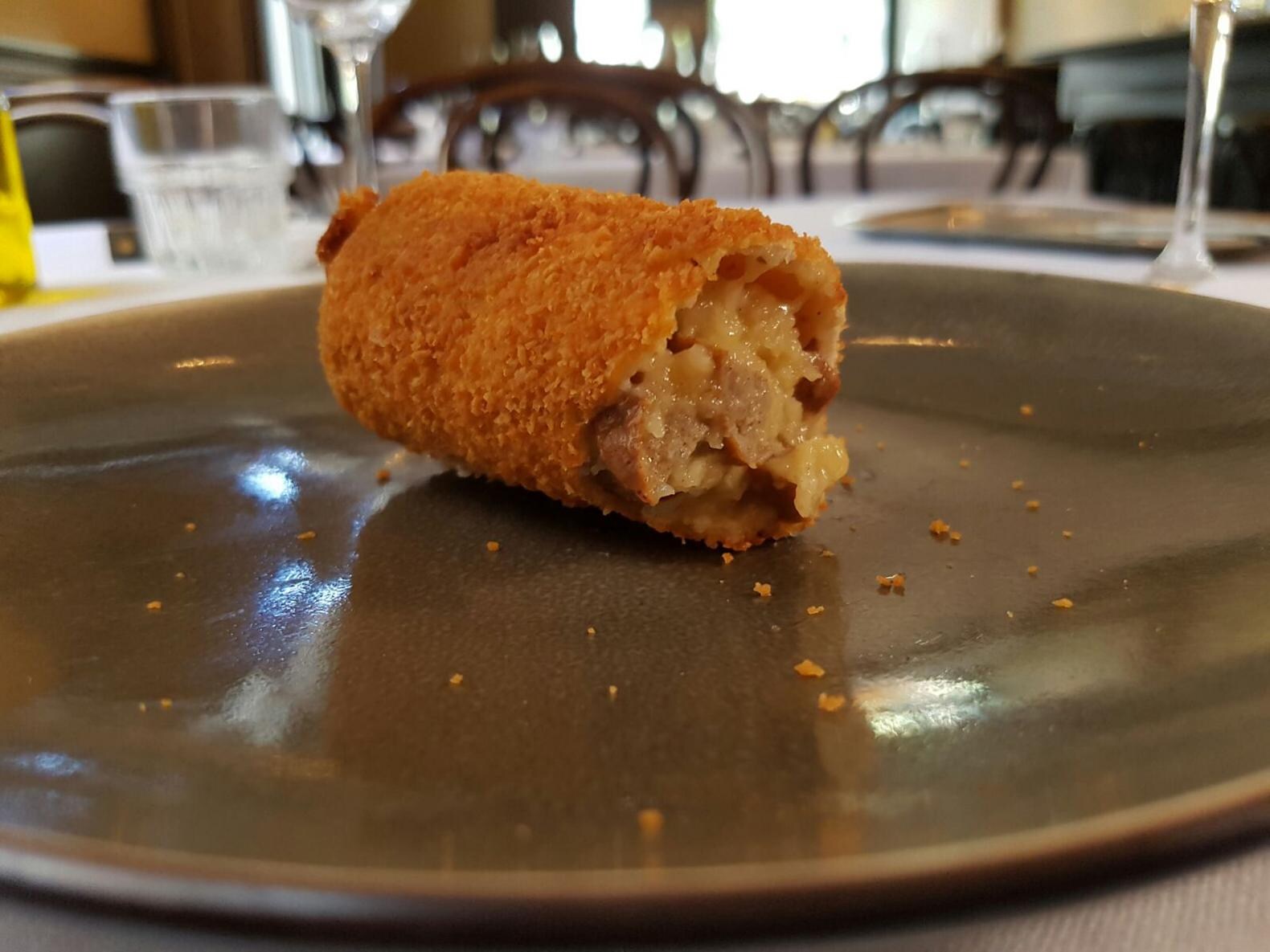 Amsterdamse chef creëert nieuwe snack: de krokodel | Het Parool