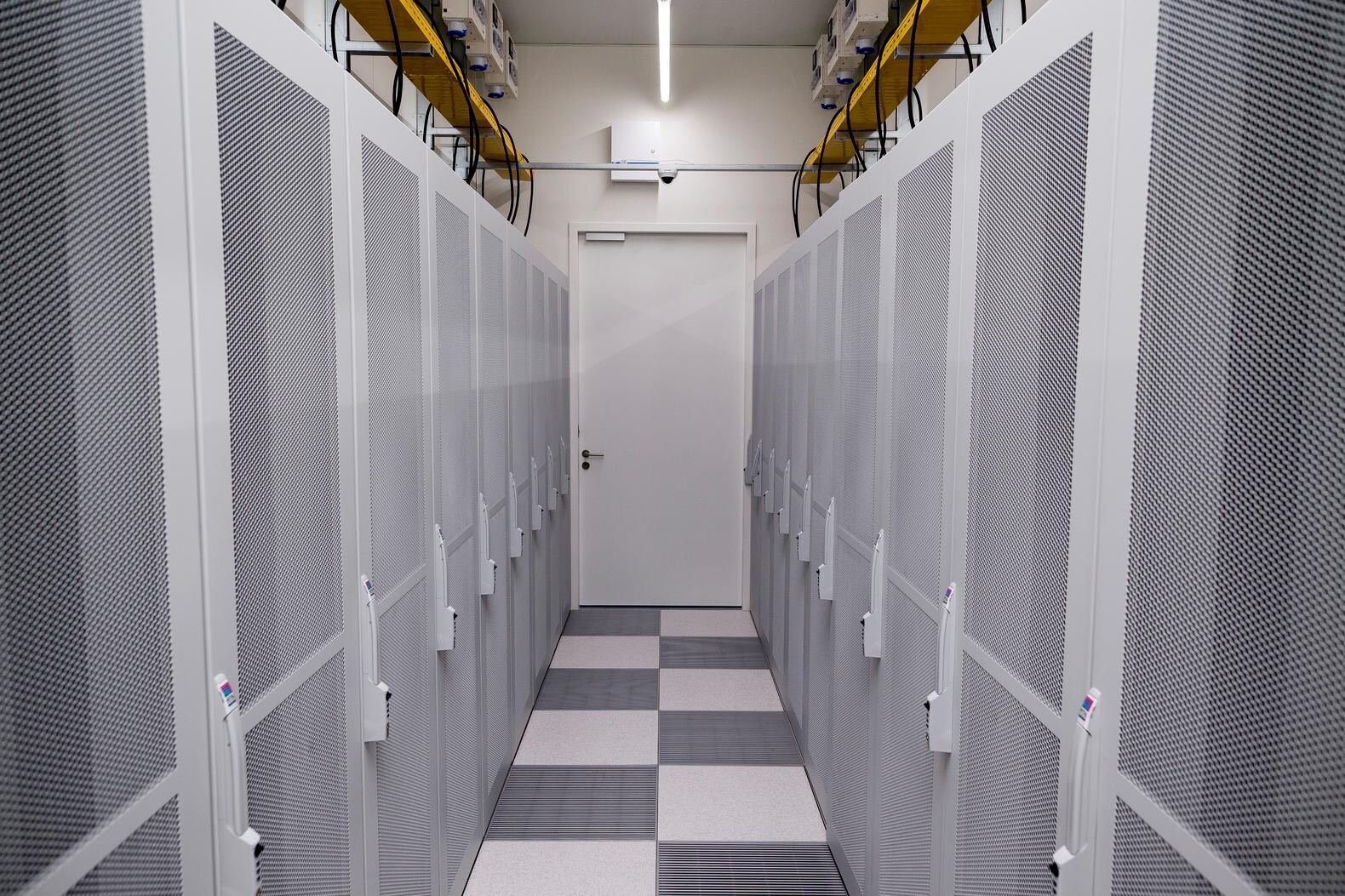 Zo min mogelijk bezoek voor nieuw datacentrum op Science Park | Het Parool