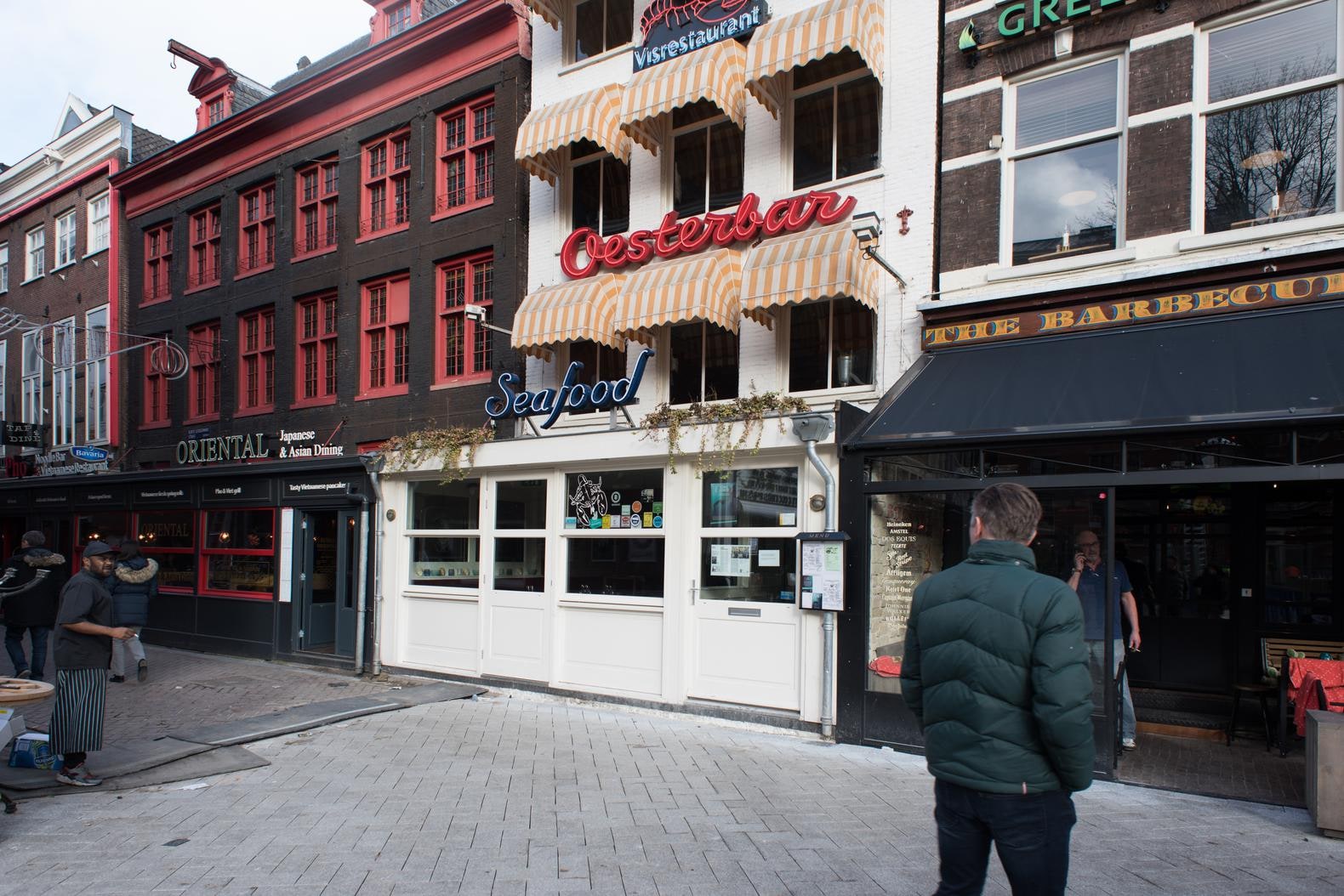 Iconische Oesterbar verkocht en mogelijk gesloten | Het Parool