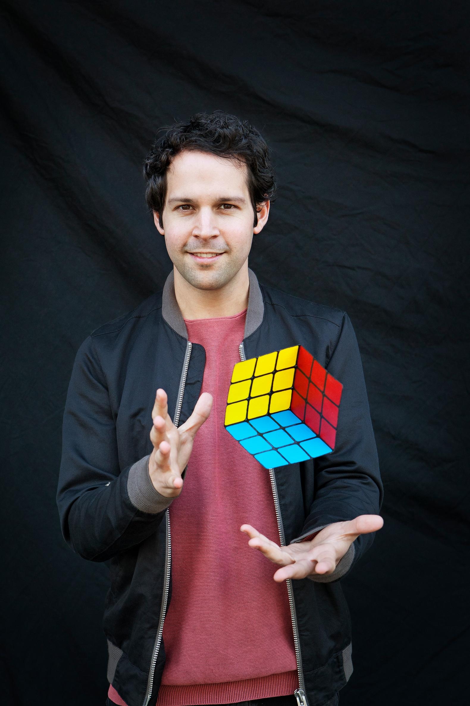 Illusionist Victor Mids naar primetime: 'Ik wil mijn gasten niet voor ...