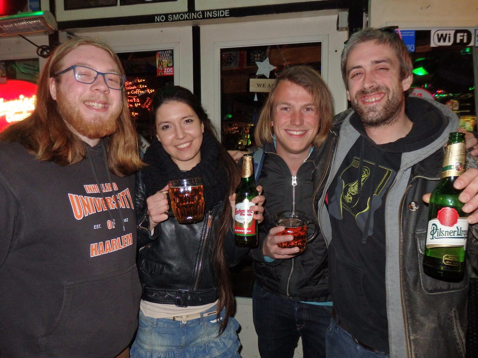 Even zijn ze terug in Tsjechië en ik lift een stukje mee | Het Parool