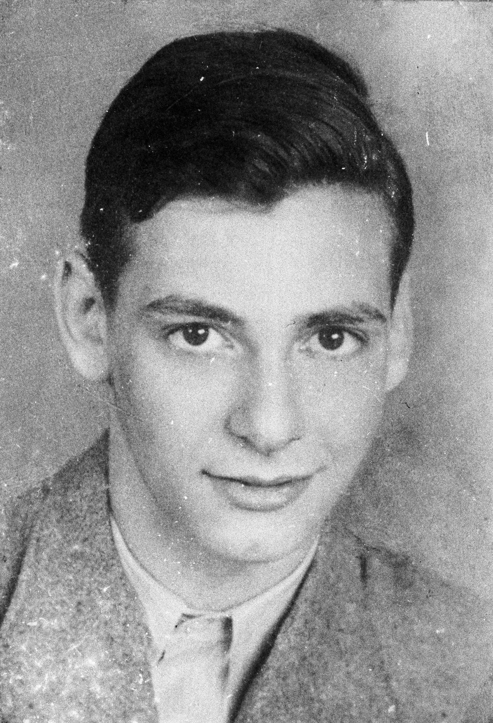 Spectaculaire vondst in een kruipruimte in Zuid: een kistje met het ...