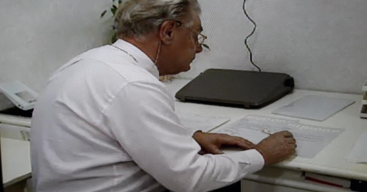 Hoe spermadokter Jan Karbaat het overzicht kwijtraakte | Het Parool