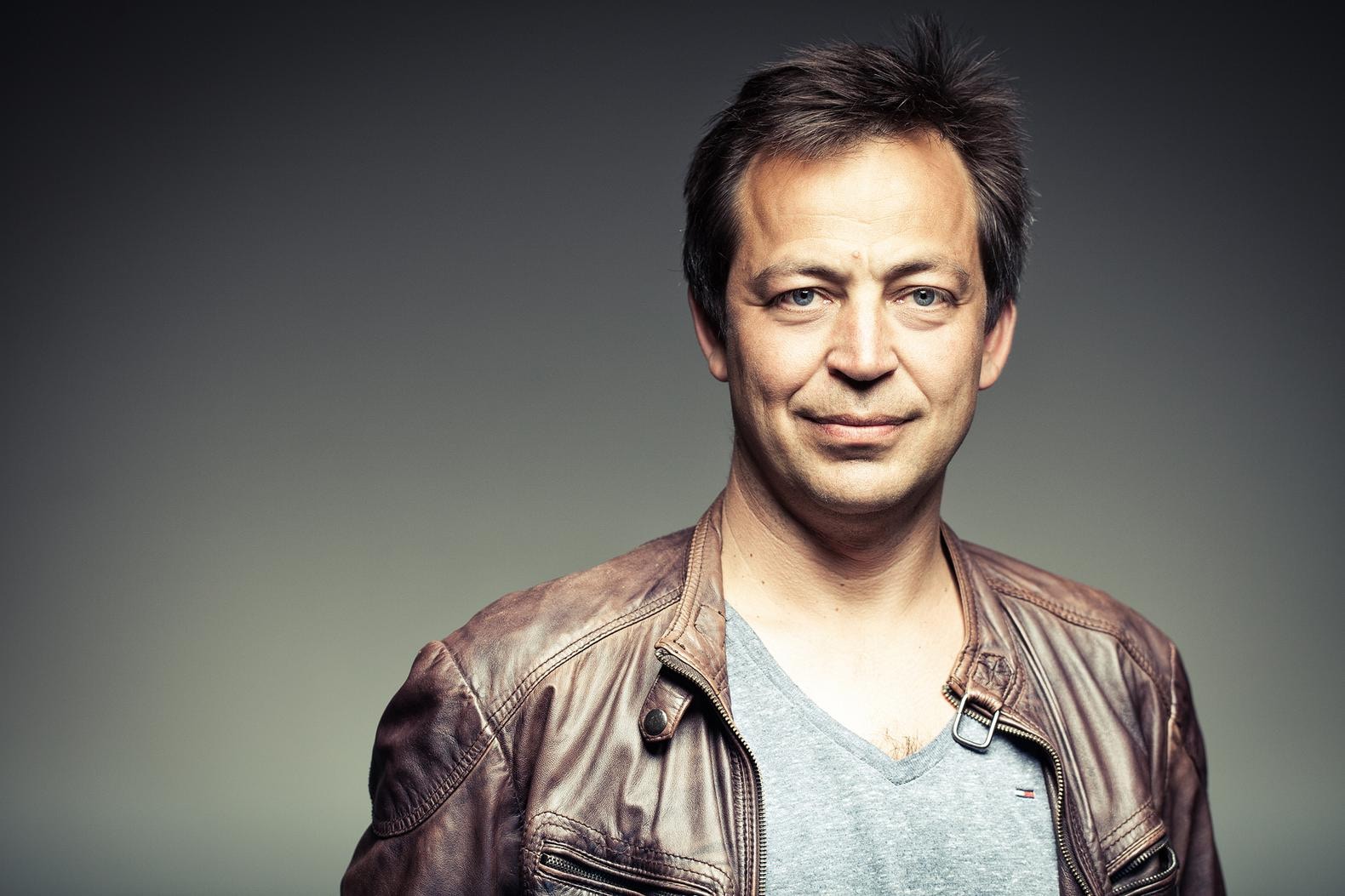 Record: leraar Sven Aerts helpt vier leerlingen aan KNAW-prijs | Het Parool