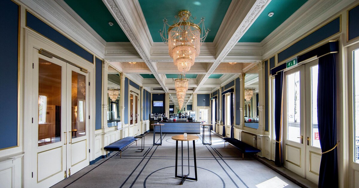 AkzoNobel schildert graag mee aan de monumenten van Amsterdam | Het Parool