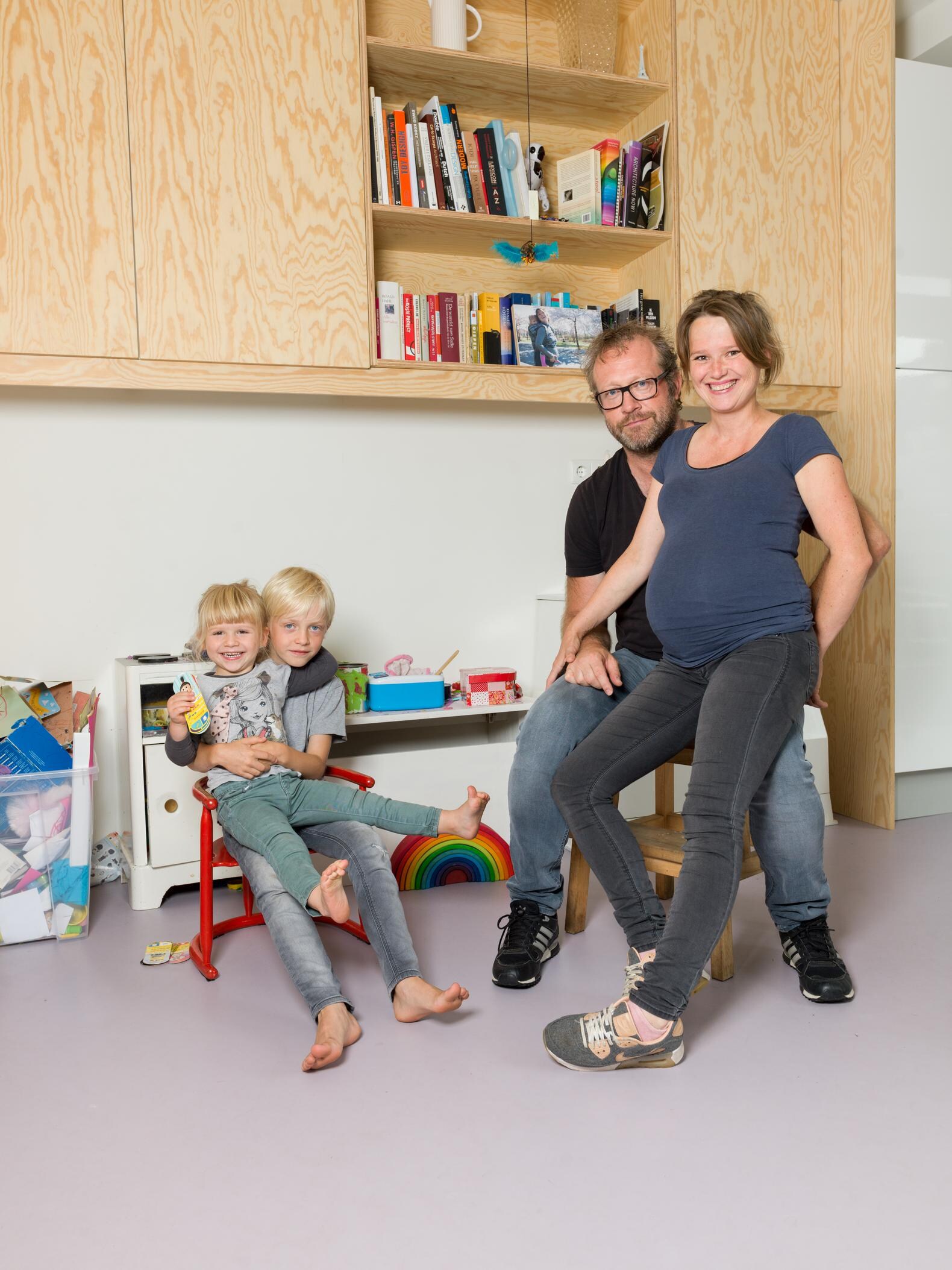 Deze gezinnen laten Amsterdam achter zich | Het Parool