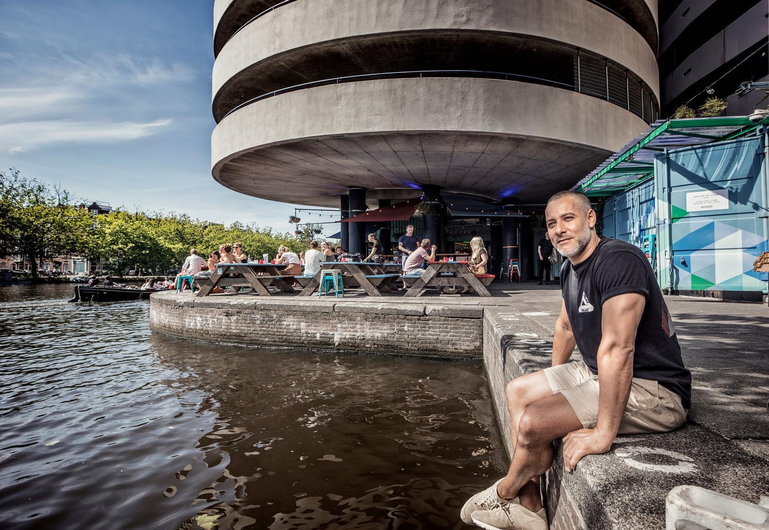 Brian Fernandes van de Waterkant: 'Trots op wat het is geworden' | Het ...