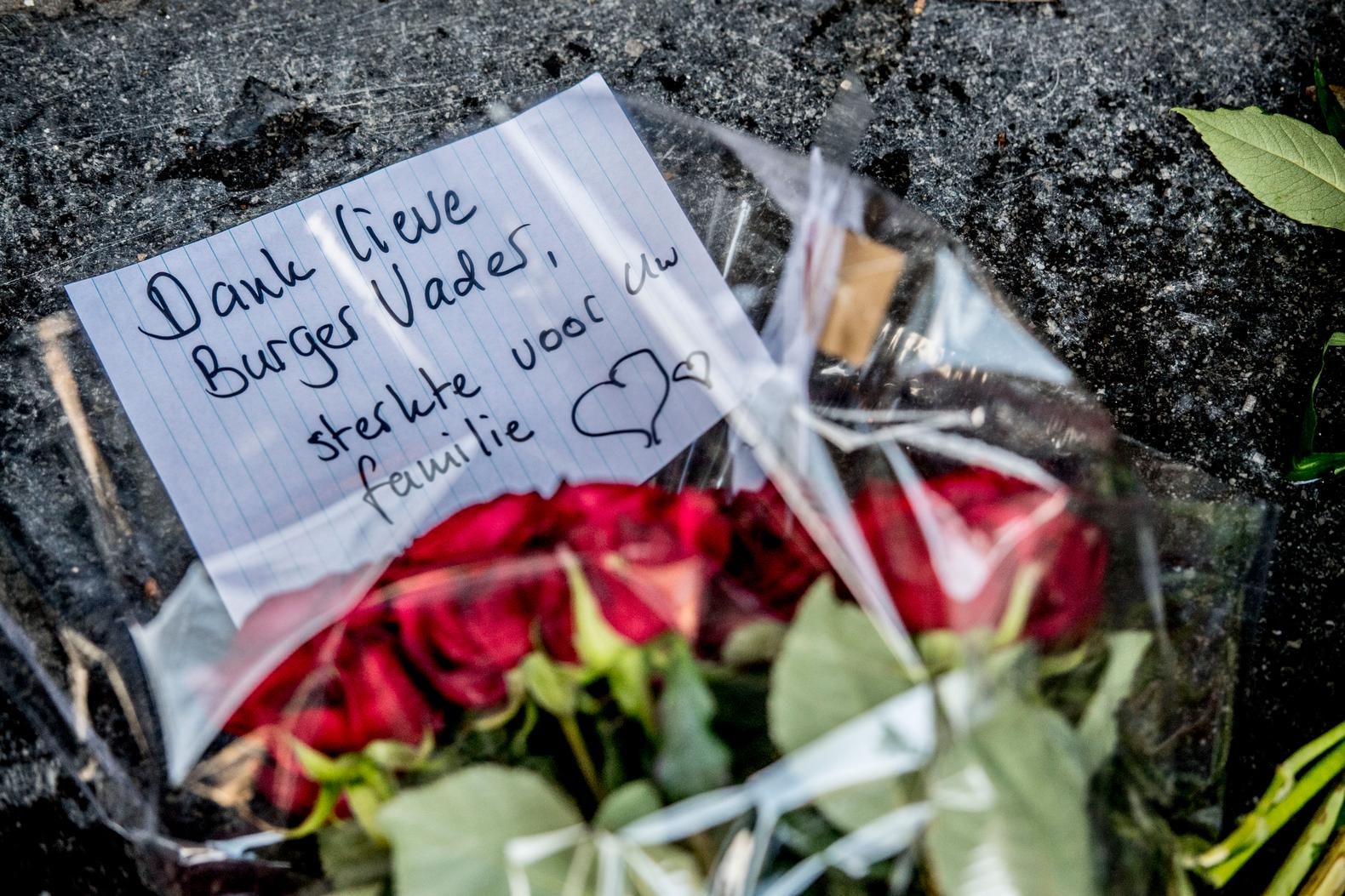 Zo staat de stad stil bij het overlijden van Van der Laan | Het Parool