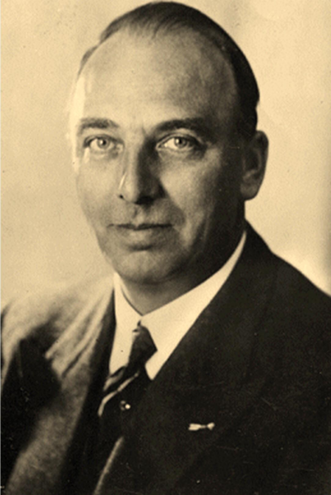 Holocaust Museum exposeert valse persoonsbewijzen | Het Parool