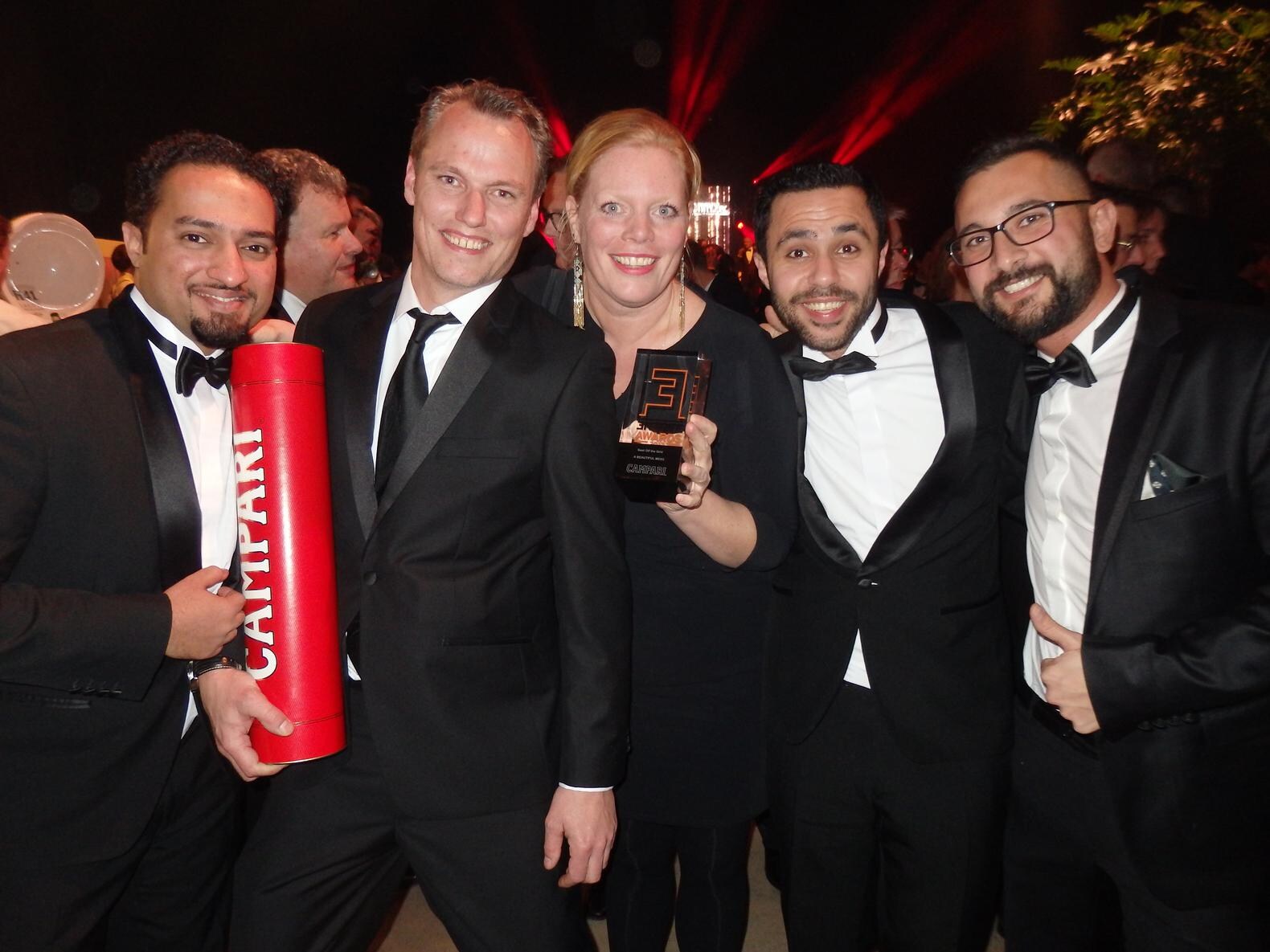 Zo werd het alsnog een Amsterdams feestje | Het Parool