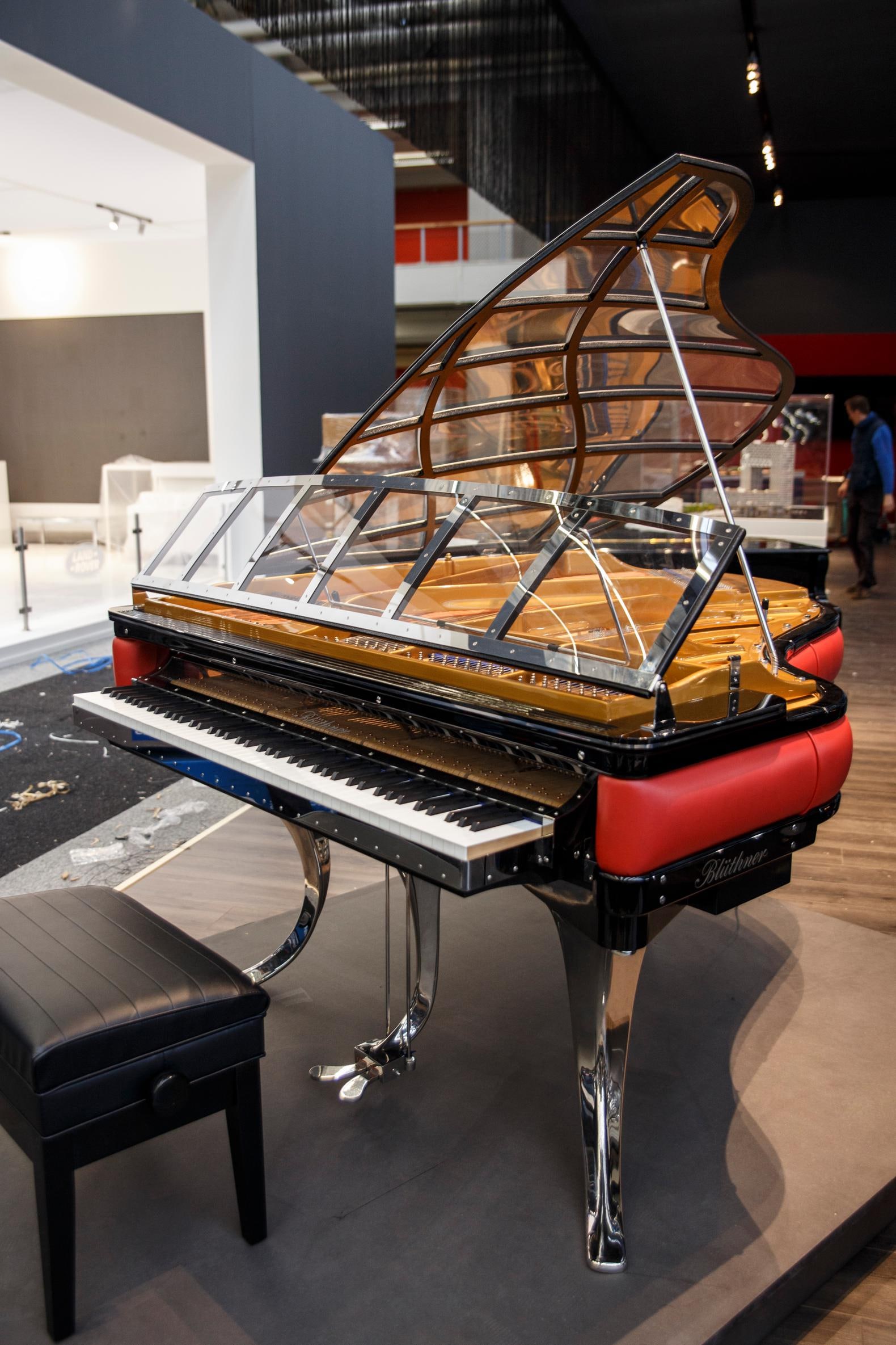 Van McLaren tot vleugels op Masters of LXRY | Het Parool