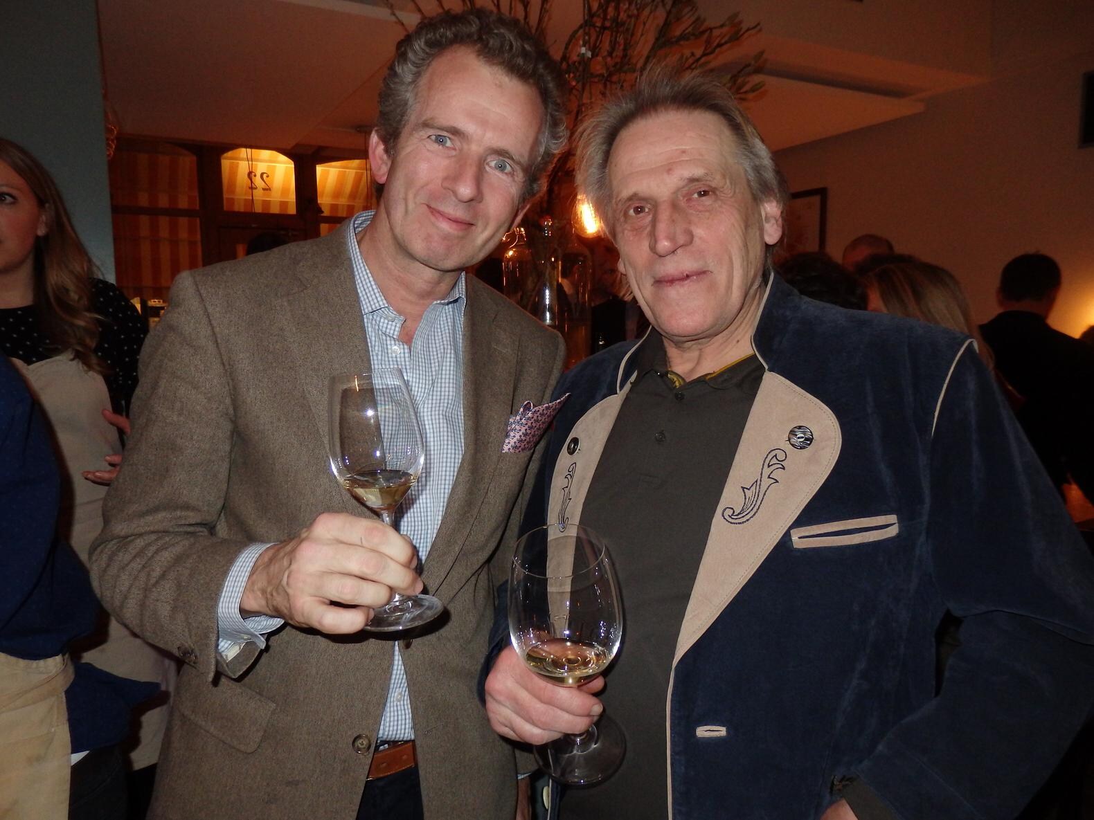 Camping-Frans en 44 flessen wijn | Het Parool