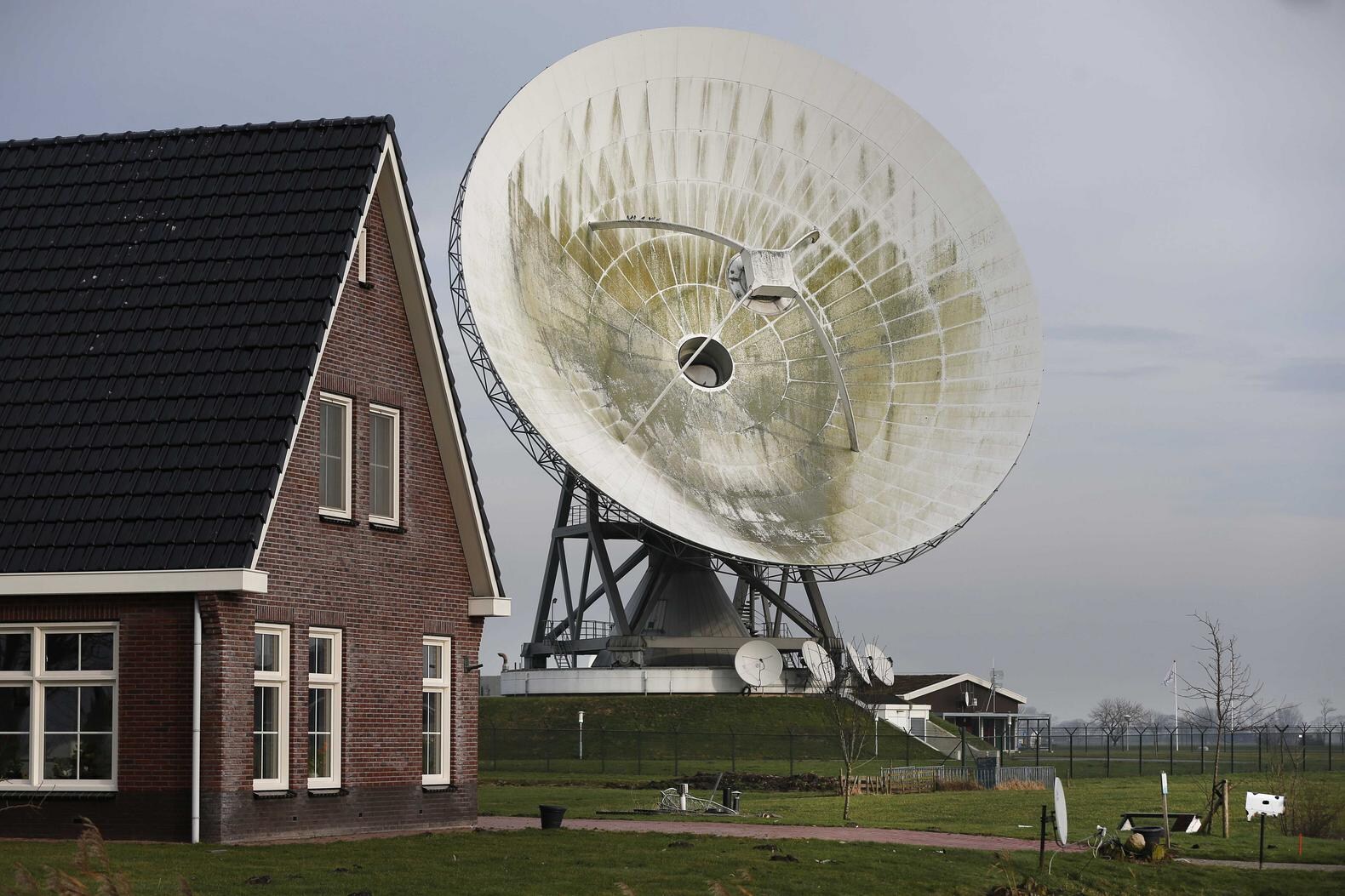 'De sleepwet schiet doel voorbij: stem tegen' | Het Parool