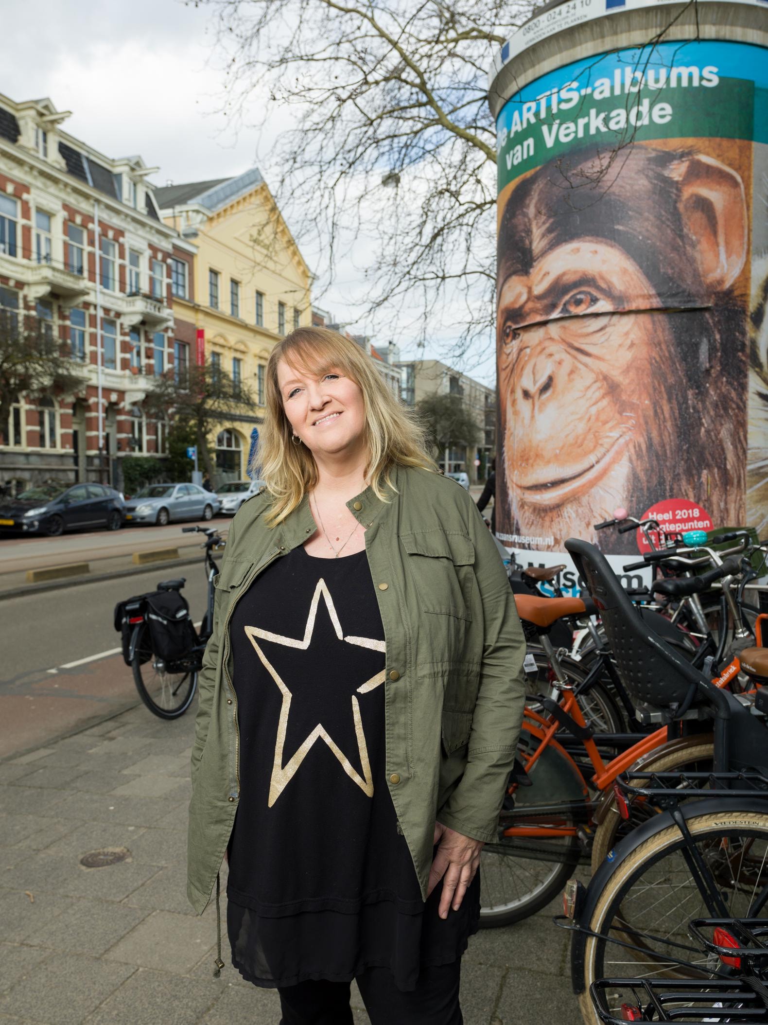 De apen van Artis sloven zich uit voor Esmay van Strien | Het Parool