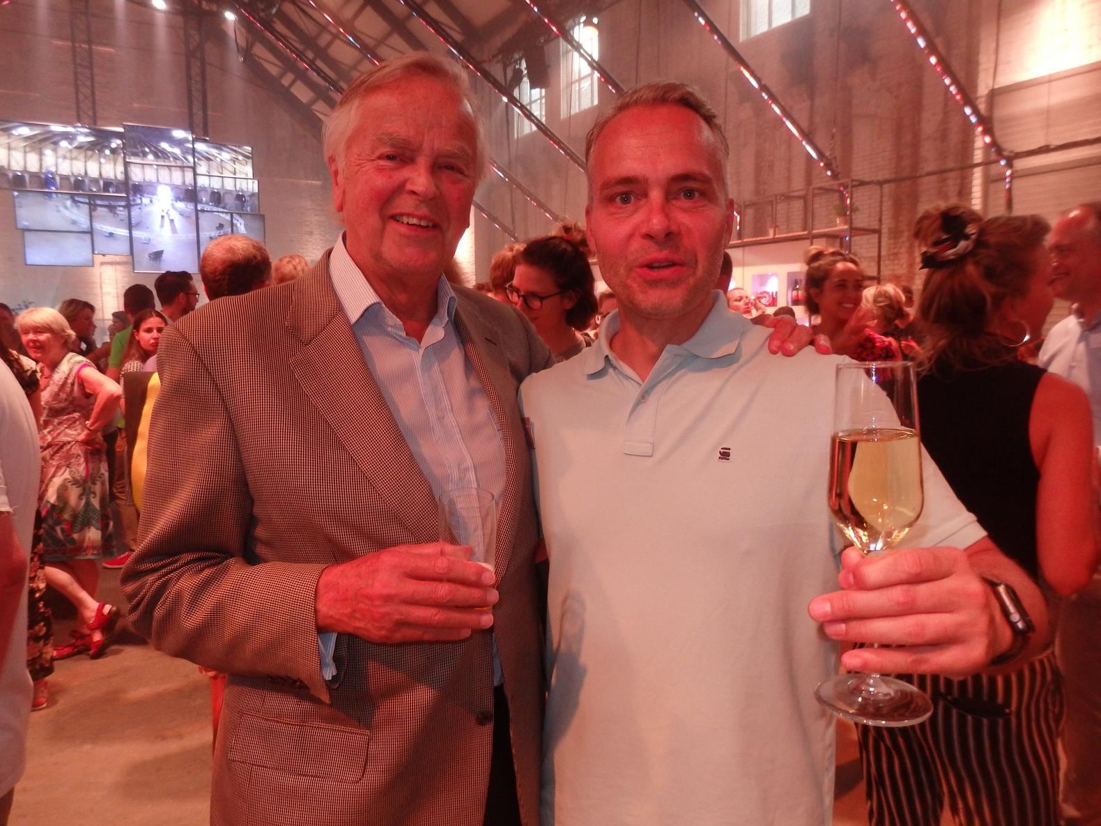 De vrolijkste borrel van het jaar | Het Parool