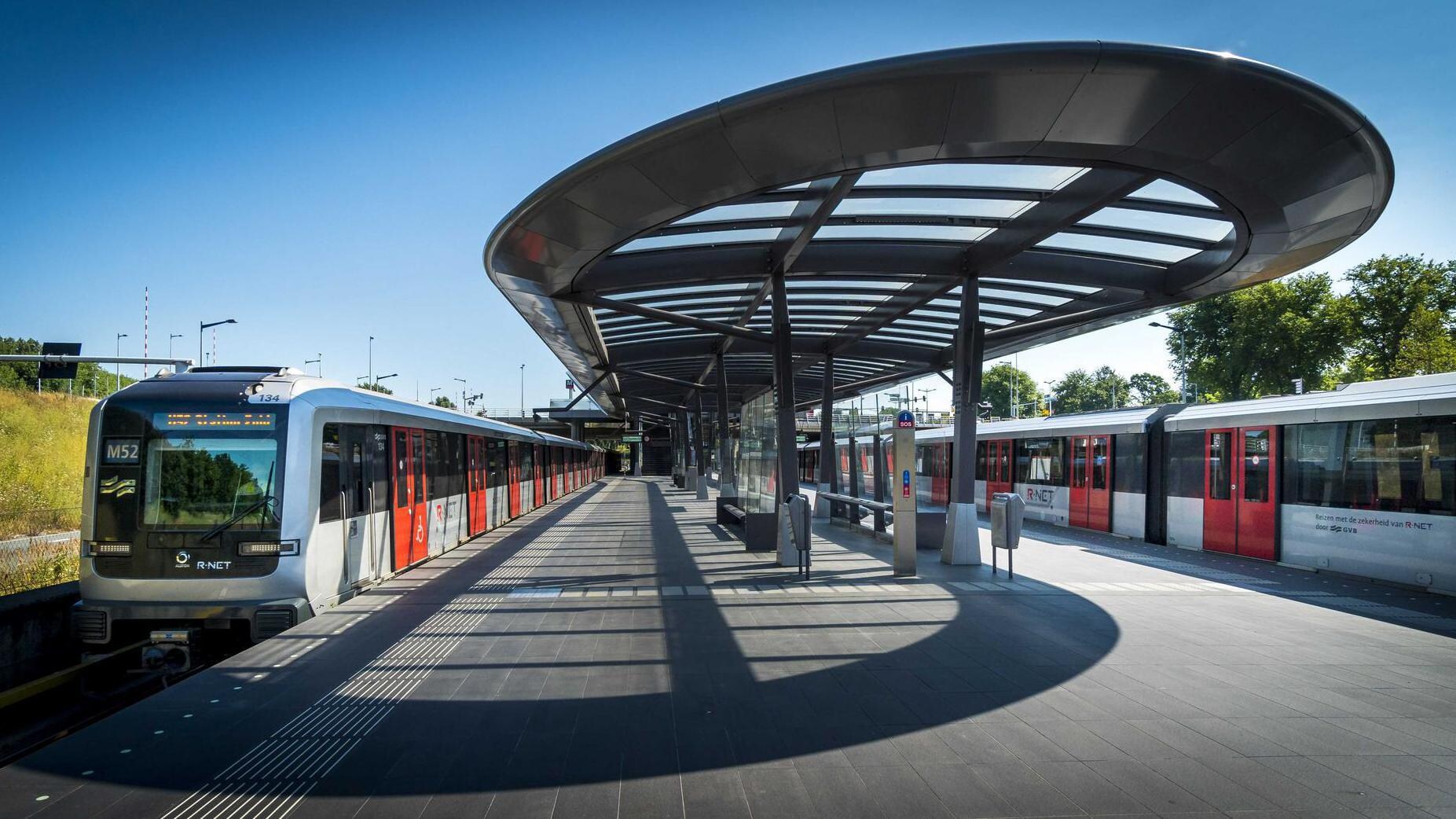 Dit was de opening van de Noord/Zuidlijn | Het Parool