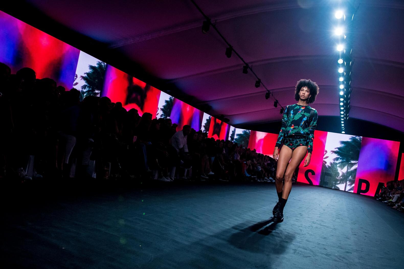 Een modeshow van Lidl? De sokken vielen in de smaak | Het Parool