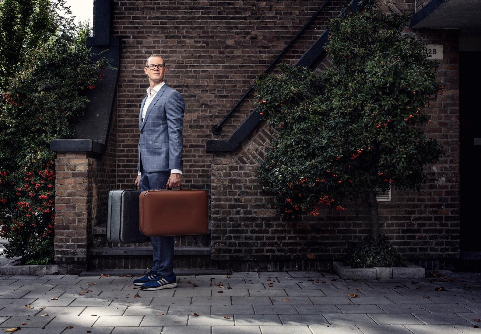 Tim Fransen: 'De lach is de beste reactie op ons absurde leven' | Het ...