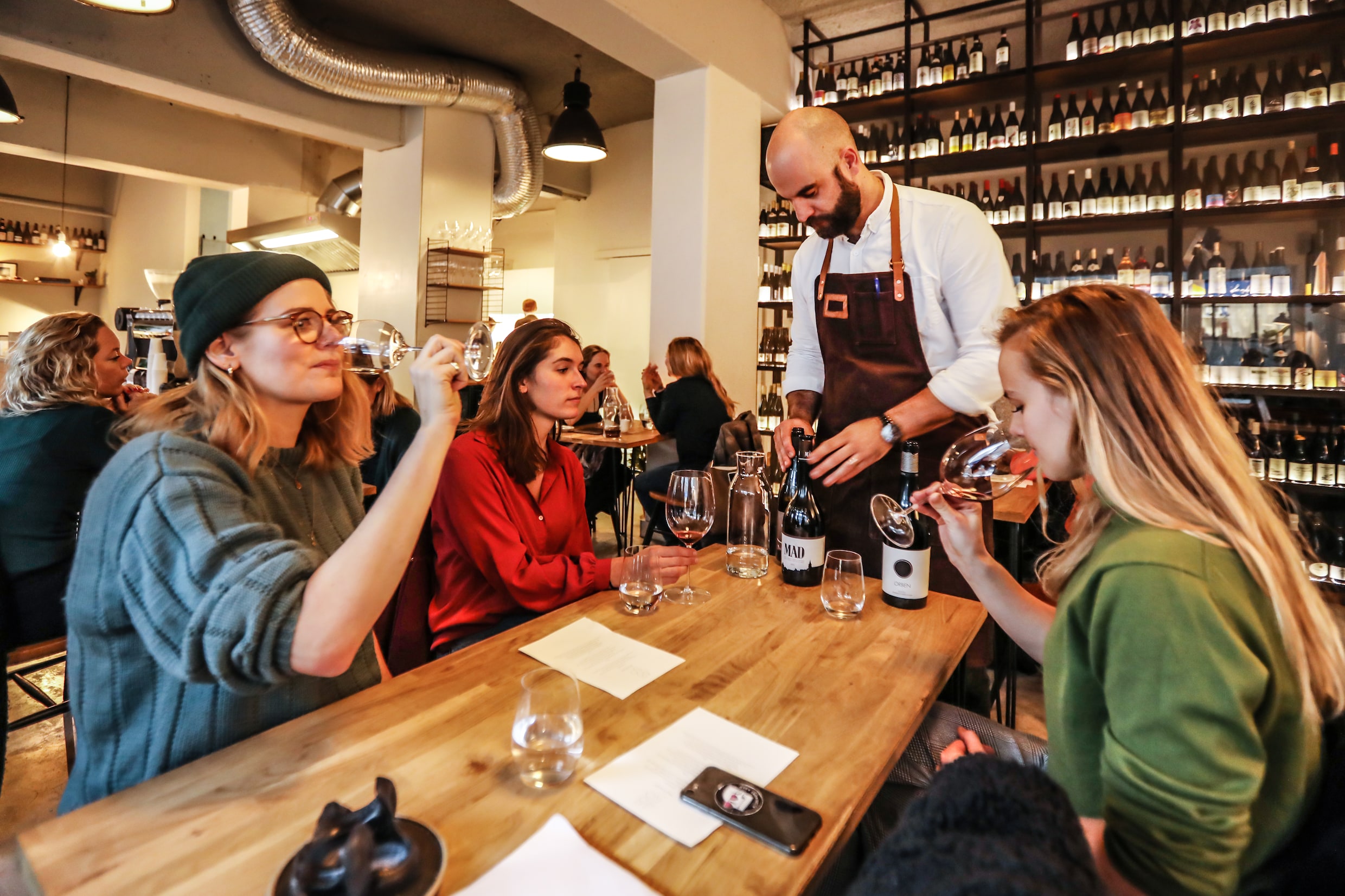 Borrelen met steengoede happen: de beste borrelsnobadressen in ...