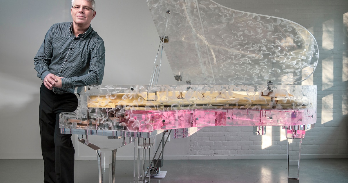 Acryl vleugel spil in witwasschandaal | Het Parool