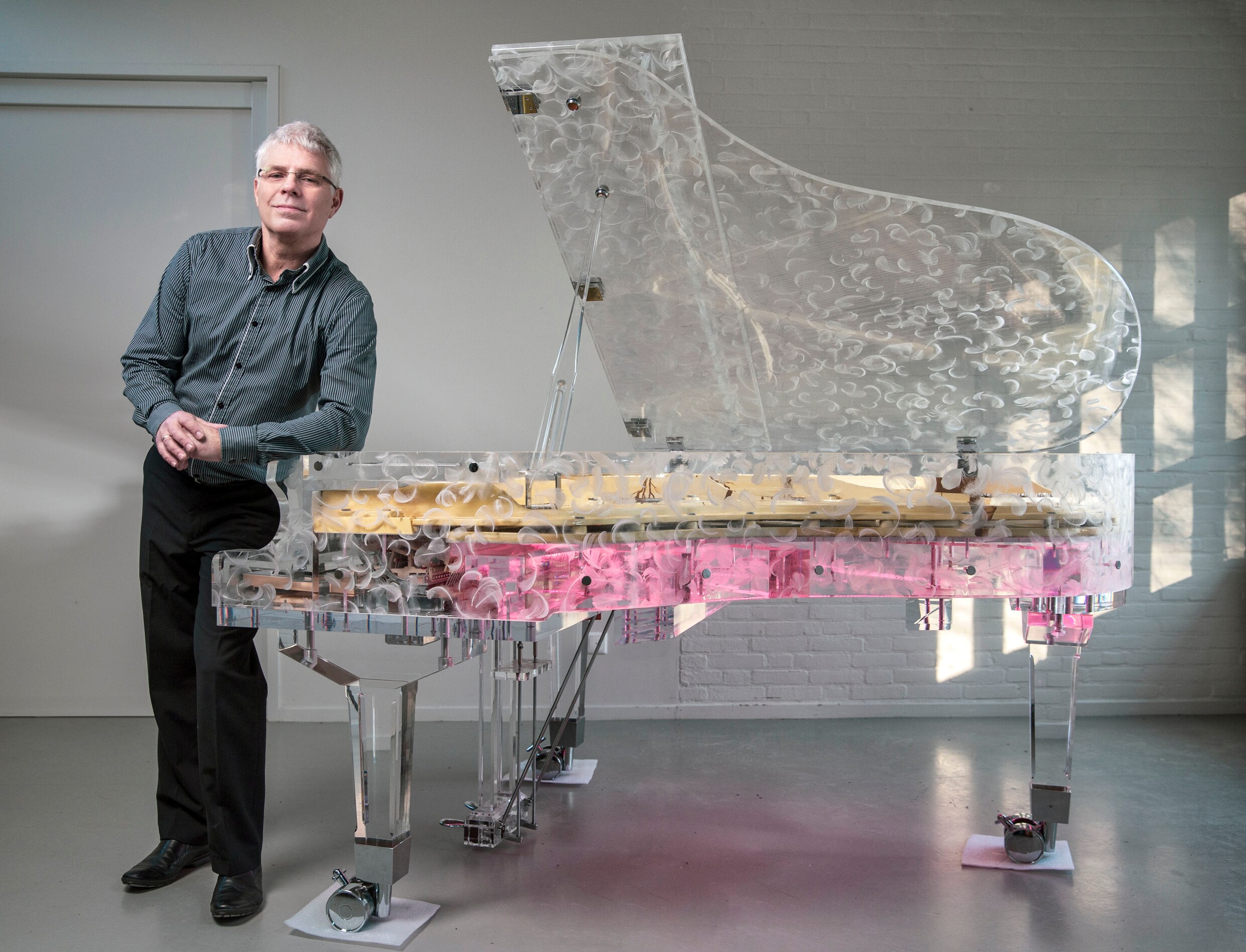 Acryl vleugel spil in witwasschandaal | Het Parool