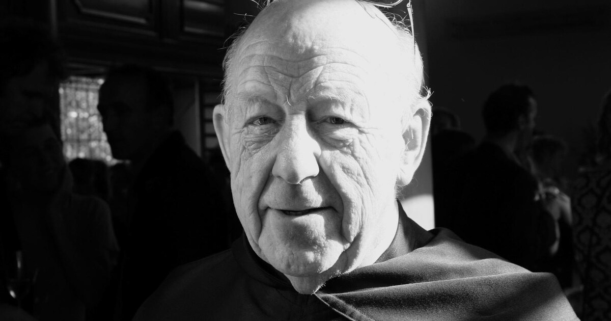 Theo Beusink (1932-2019): beschermheer van Spaanstalig Amsterdam | Het ...