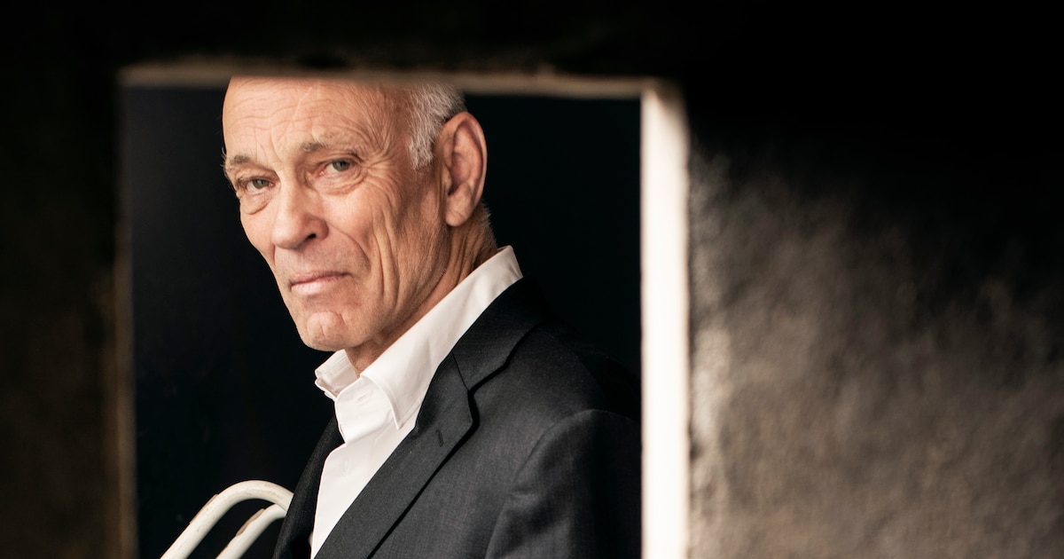 Acteur Hugo Koolschijn: ‘Die bijbel wilde maar niet zinken’ | Het Parool