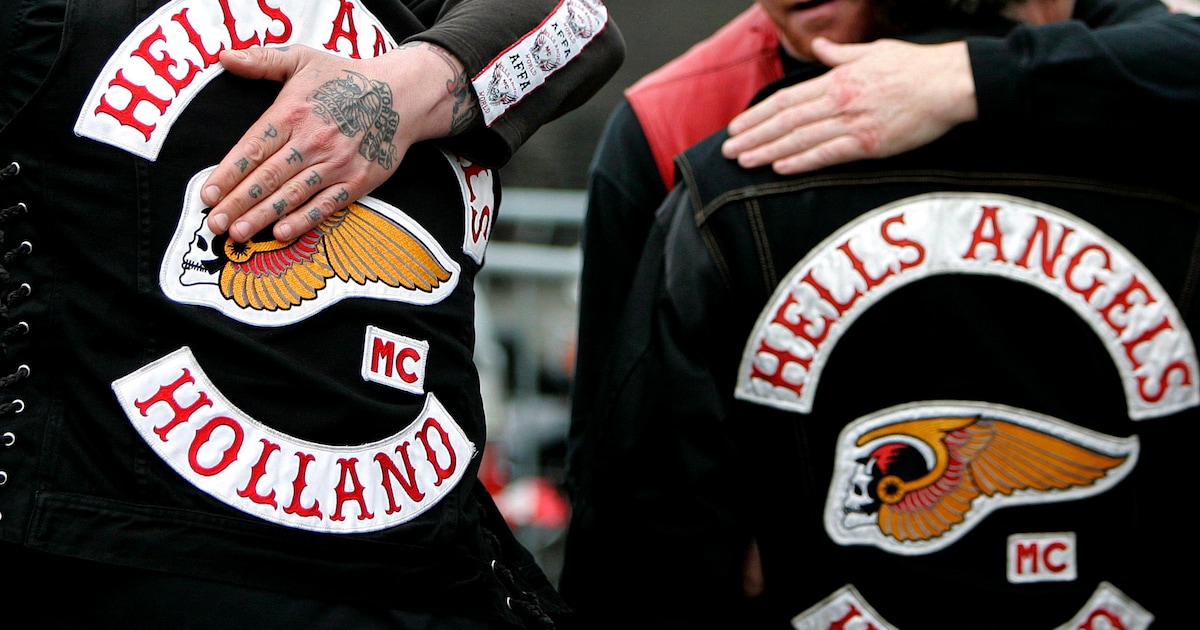 Hells Angels die hun motorhesjes weigerden uit te trekken in het gelijk ...
