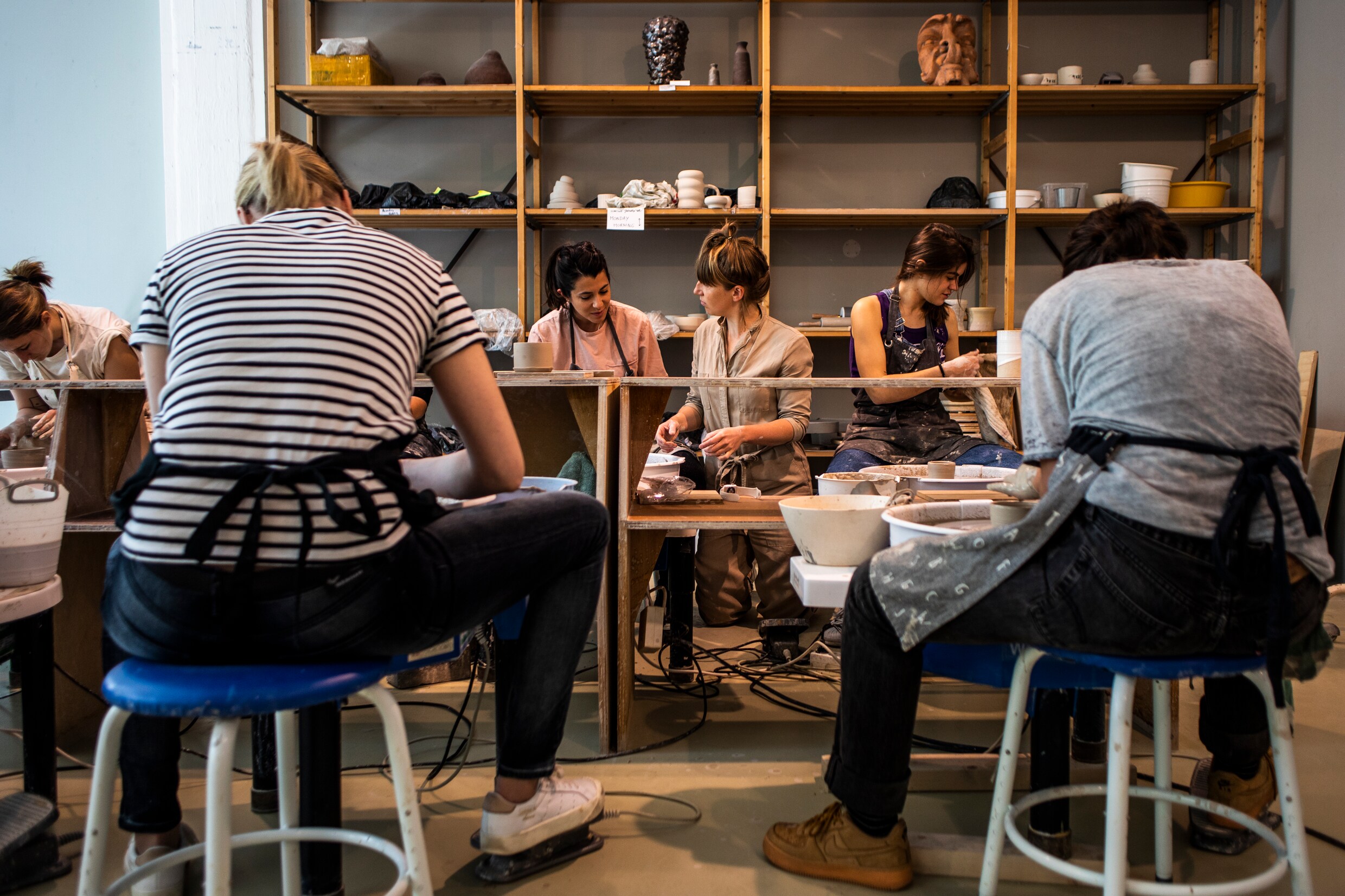 Iedereen wil opeens pottenbakken: ‘Jaaa, dit is echt geweldig’ | Het Parool