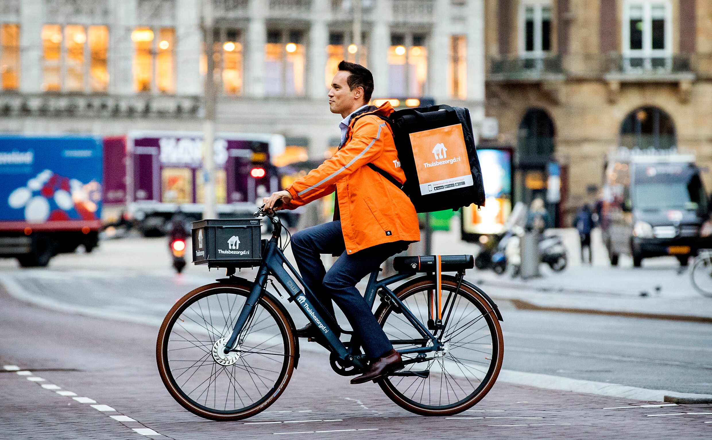 Nederlanders bestellen steeds vaker eten | Het Parool