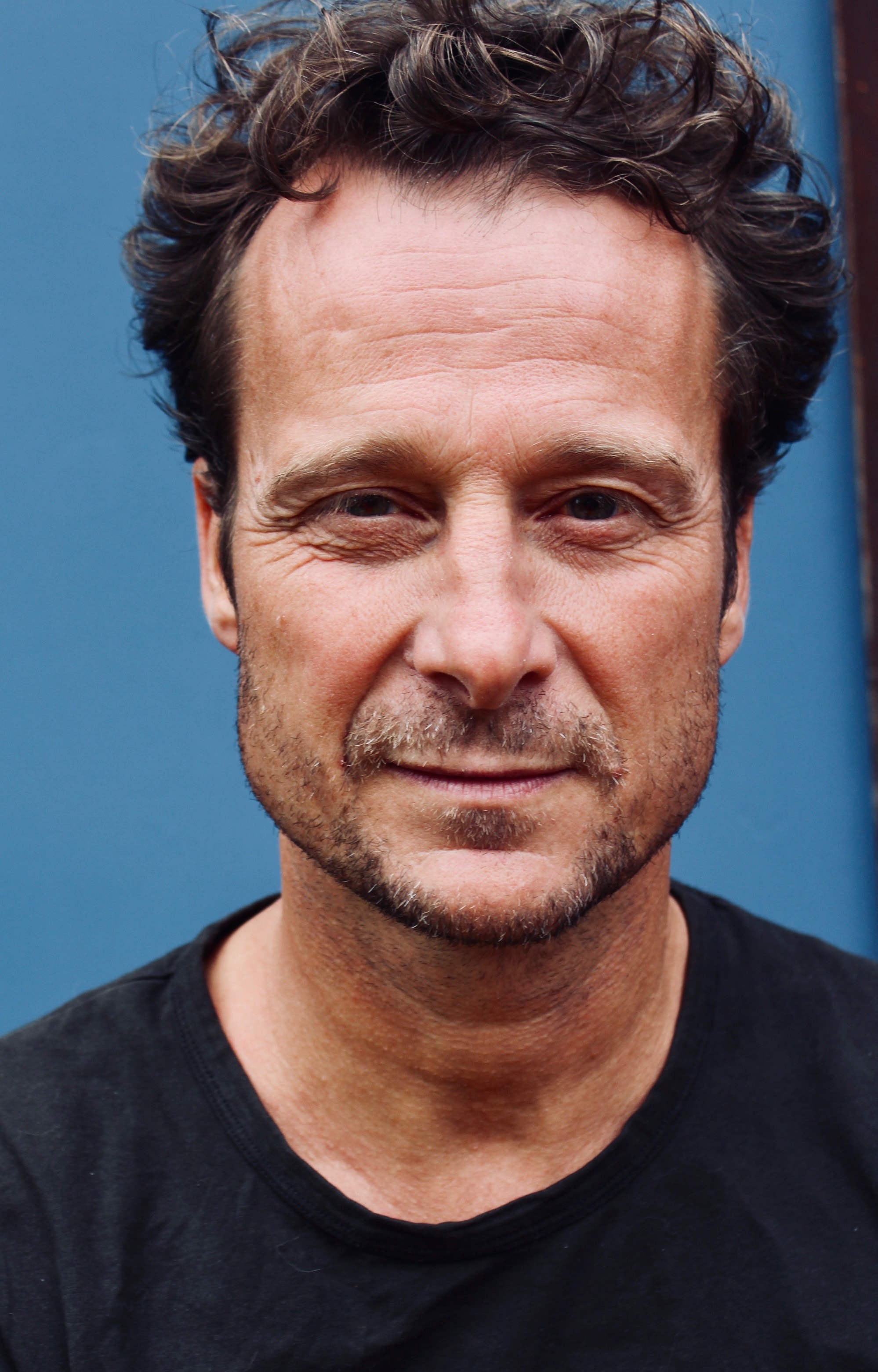 Hoogleraar: ‘Complotdenkers demoniseren is zinloos’ | Het Parool