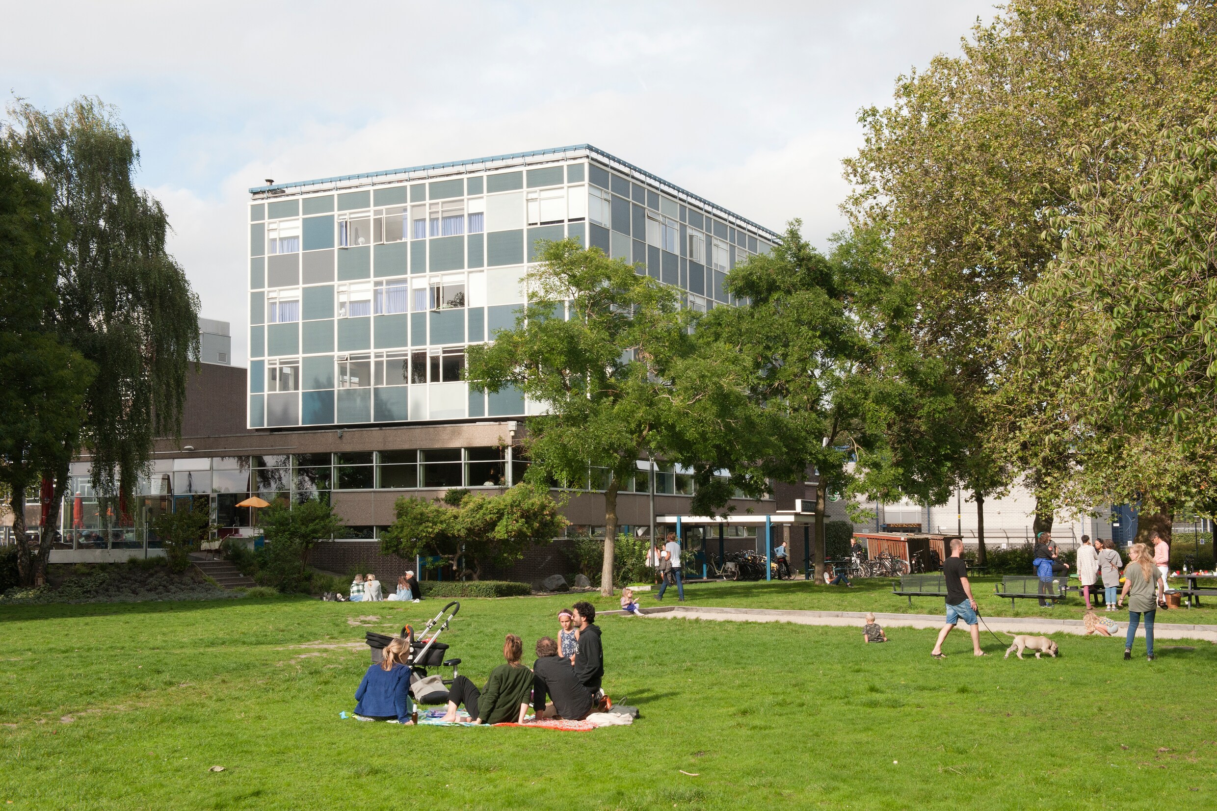 Omwonenden vrezen ‘fantasieloos’ Marineterrein en komen met eigen plan ...